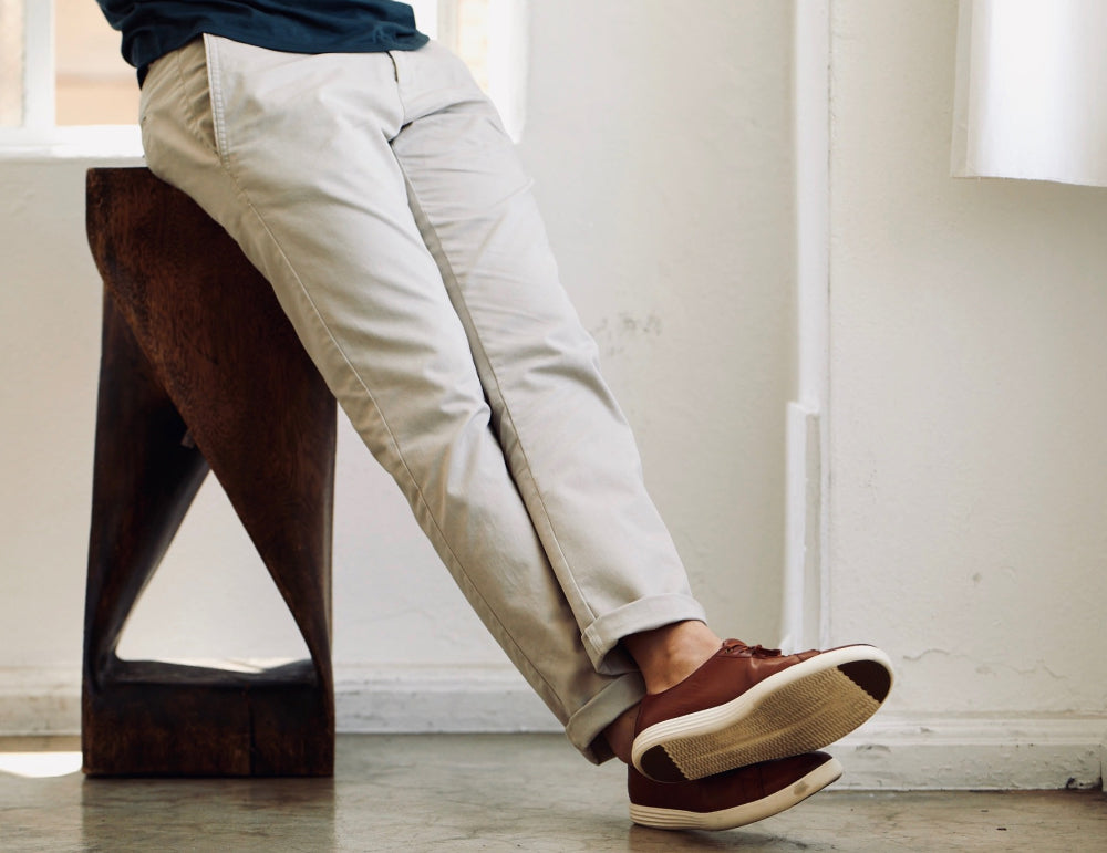 How To Choose The Very Best Men's Chinos for Your Body Type